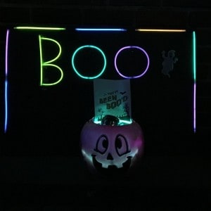 How to Make a Glow in the Dark BOO Kit