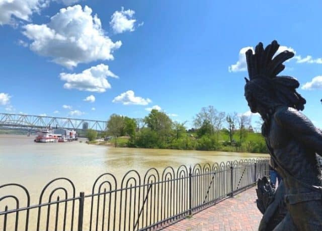 History With a View on the Riverwalk Statue Tour