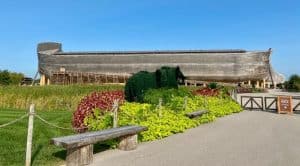 Explore Ararat Ridge Zoo and a Unique Playground at the Ark Encounter ...