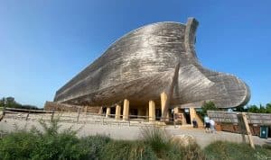 Explore Ararat Ridge Zoo and a Unique Playground at the Ark Encounter ...