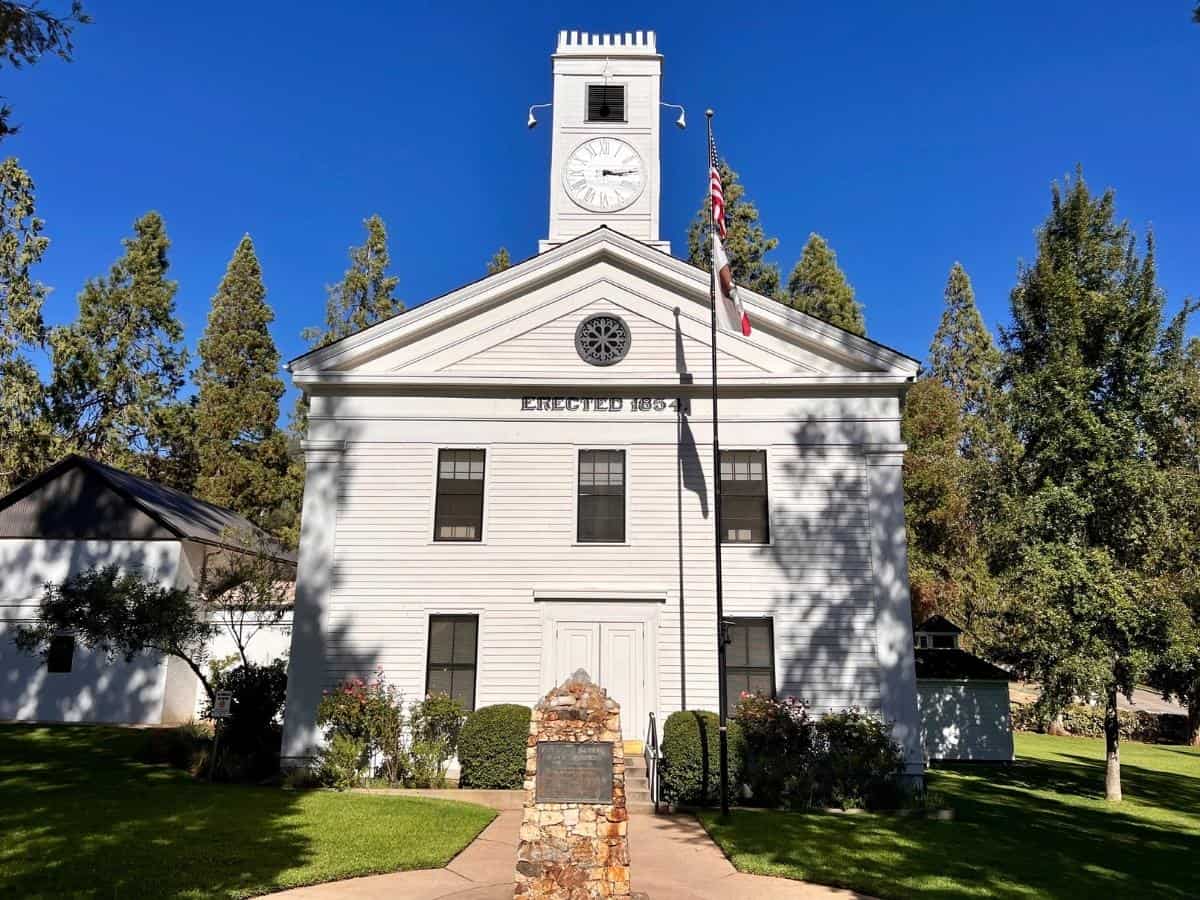 Top Things to Do in Mariposa, CA Before You Visit Yosemite