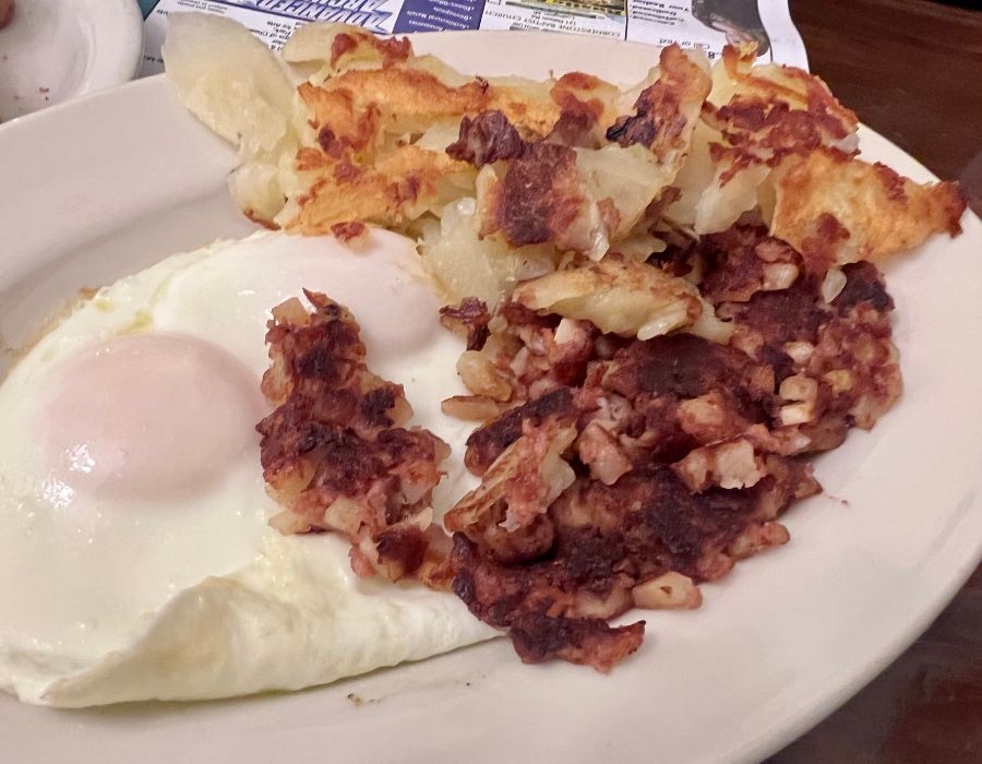 The Best Places to Eat and Drink in Ludington, Michigan